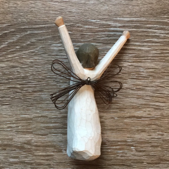 Willow Tree | Art | Willow Tree Courage Figurine Angel Hallmark | Poshmark